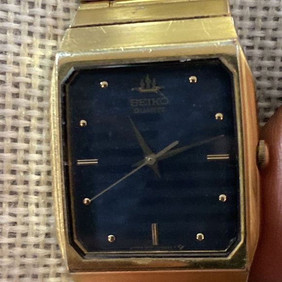 Seiko | Accessories | Seikoanalog Quartz 27mm Gold Tone Dial Tank Shape Ref5p35c3a Runs | Poshmark